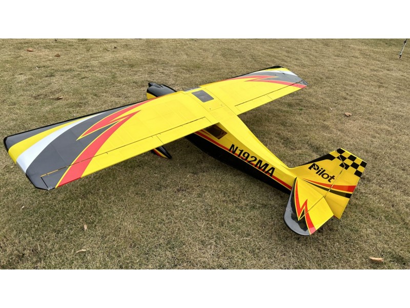 Pilot RC - Decathlon – 107″ (2.70m) Yellow/Black/Red